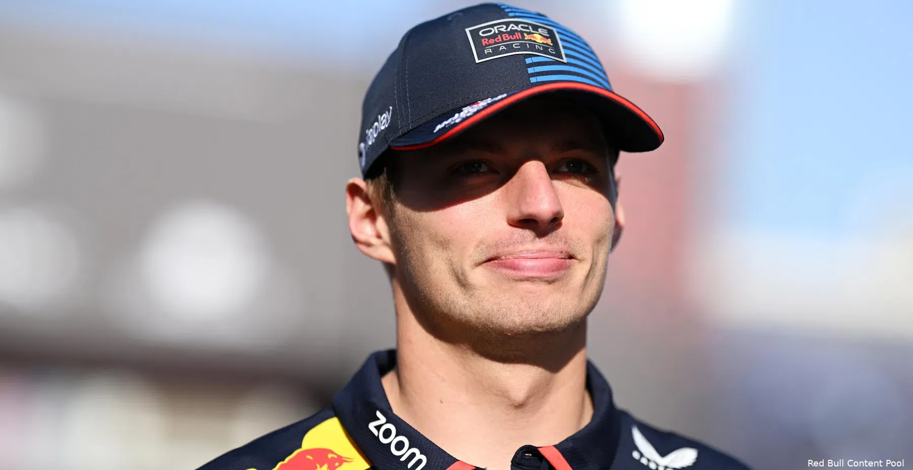 Verstappen sluit Ferrari niet uit voor F1-titel: 'Singapore afwachten'